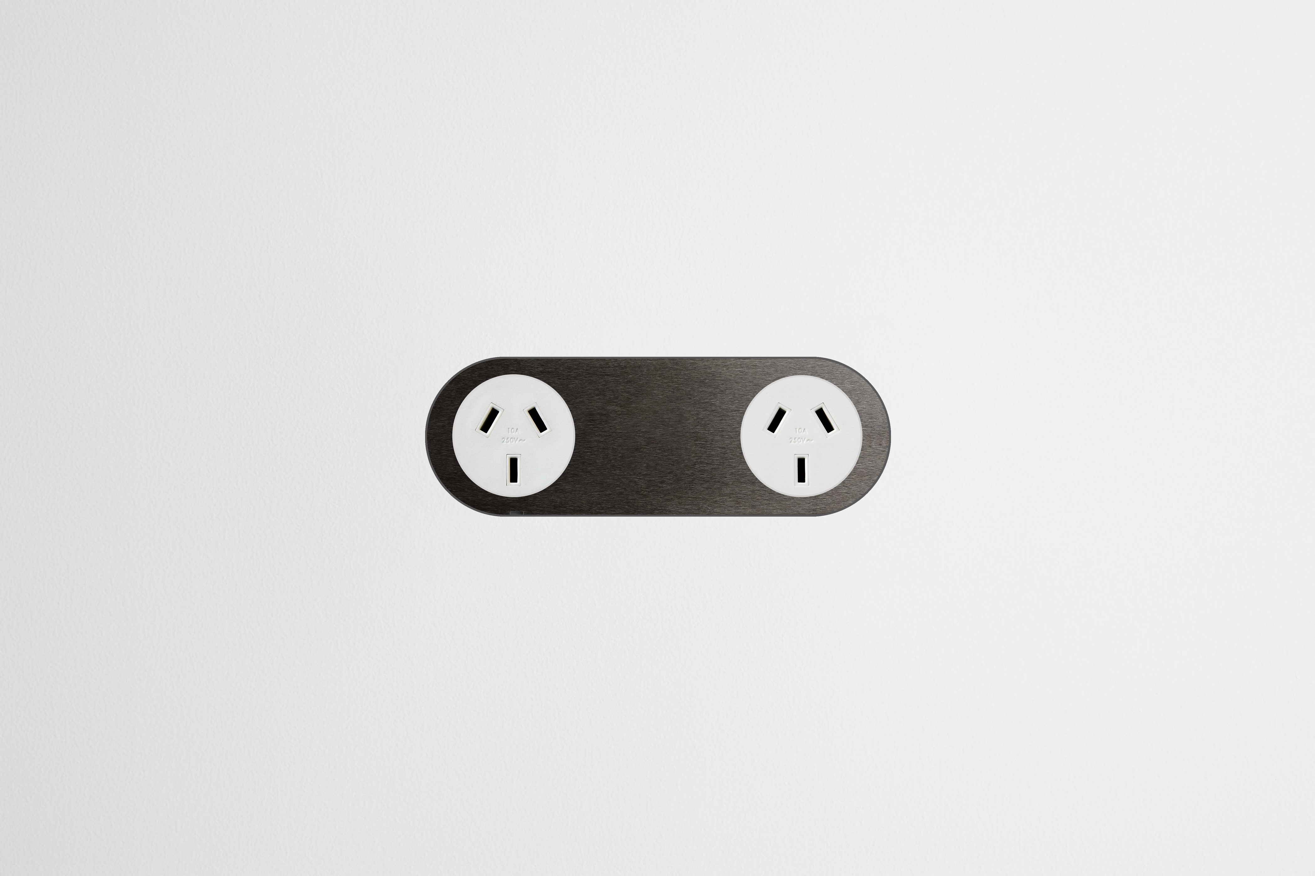 ZETR Carbon | ZETR Faceplate Powerpoint | ZETR Outlets — TEDS Lights ...